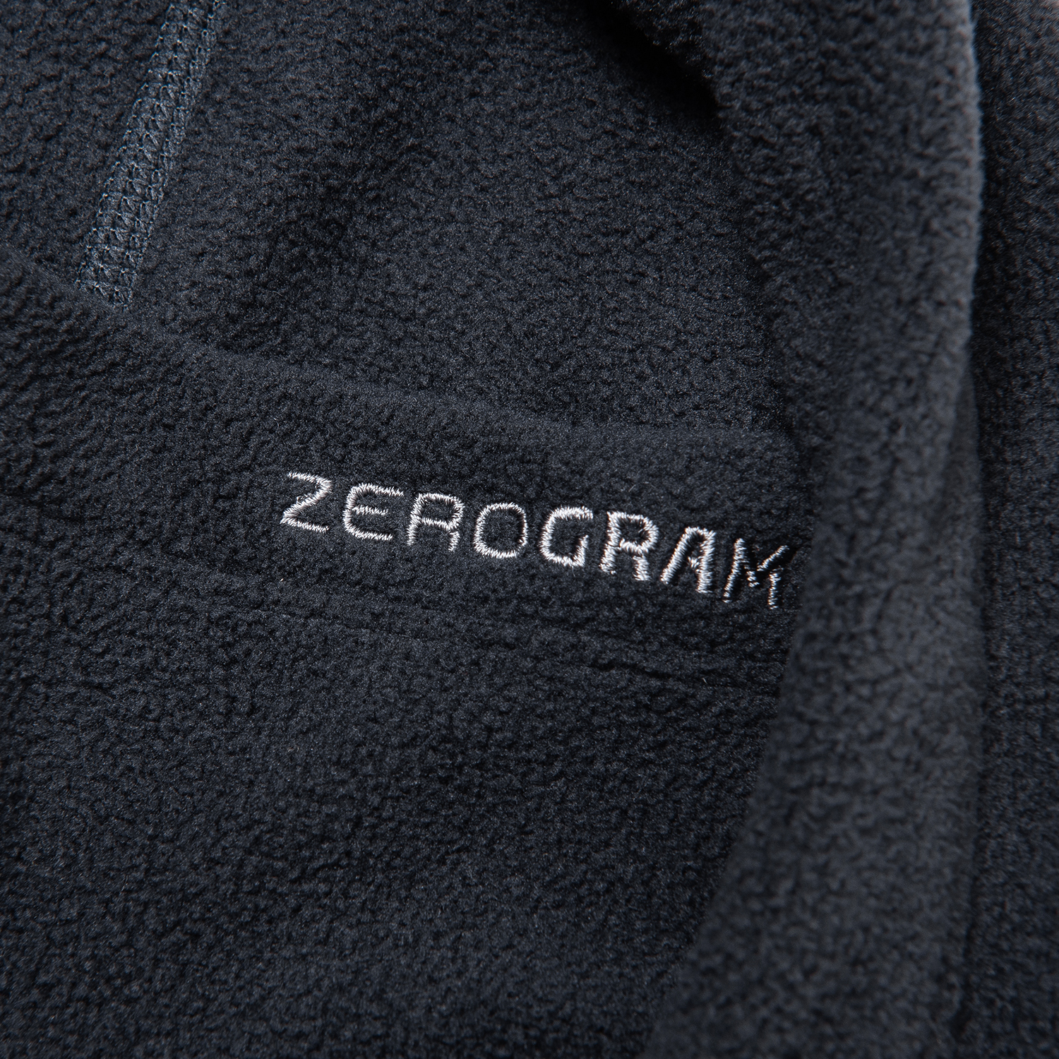 제로그램 | 플로티 바라클라바 차콜